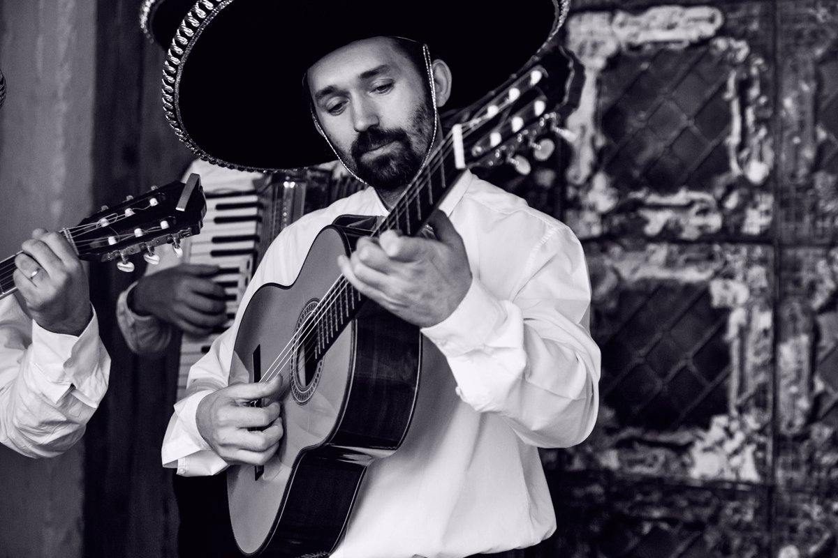 La Compañía de Danza Mexicana de Chicago - Bandas Mexicanas Tradicionales